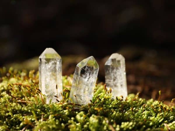 Clear Quartz Meaning-Healing Properties, Uses, And Powers Of Clear ...
